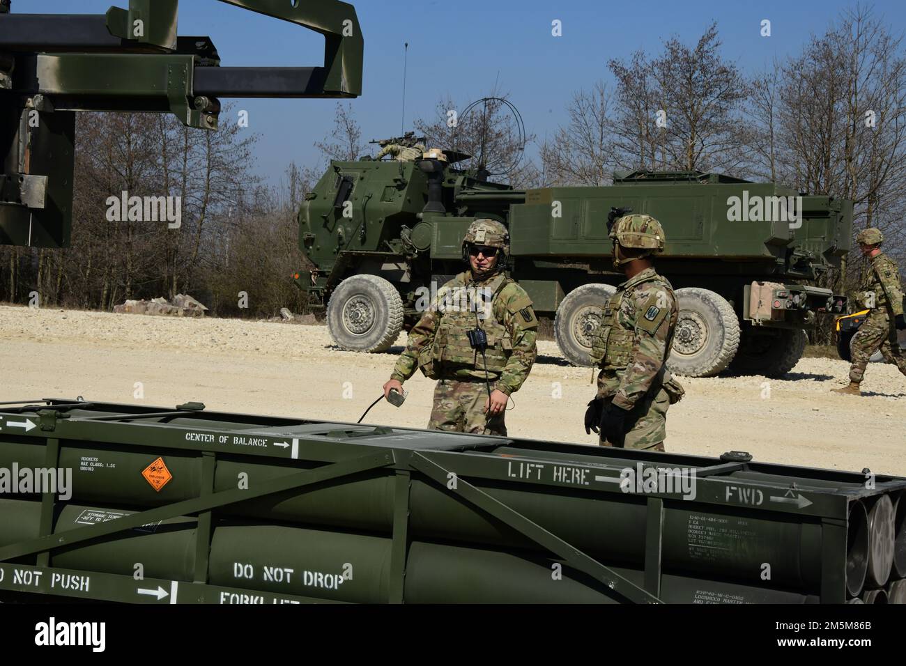 U s soldiers fire high hi-res stock photography and images - Alamy