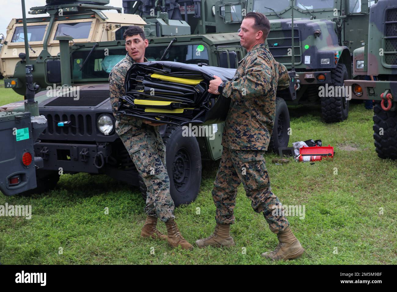 Motor convoy operations hi-res stock photography and images - Alamy