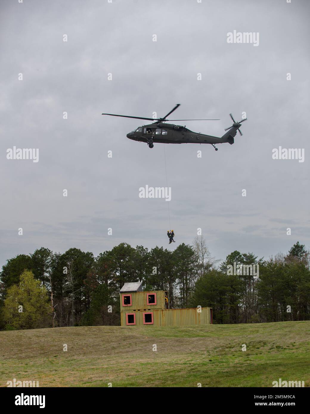 Soldiers from Charlie Company, 1-131st Assault Helicopter Battalion and ...