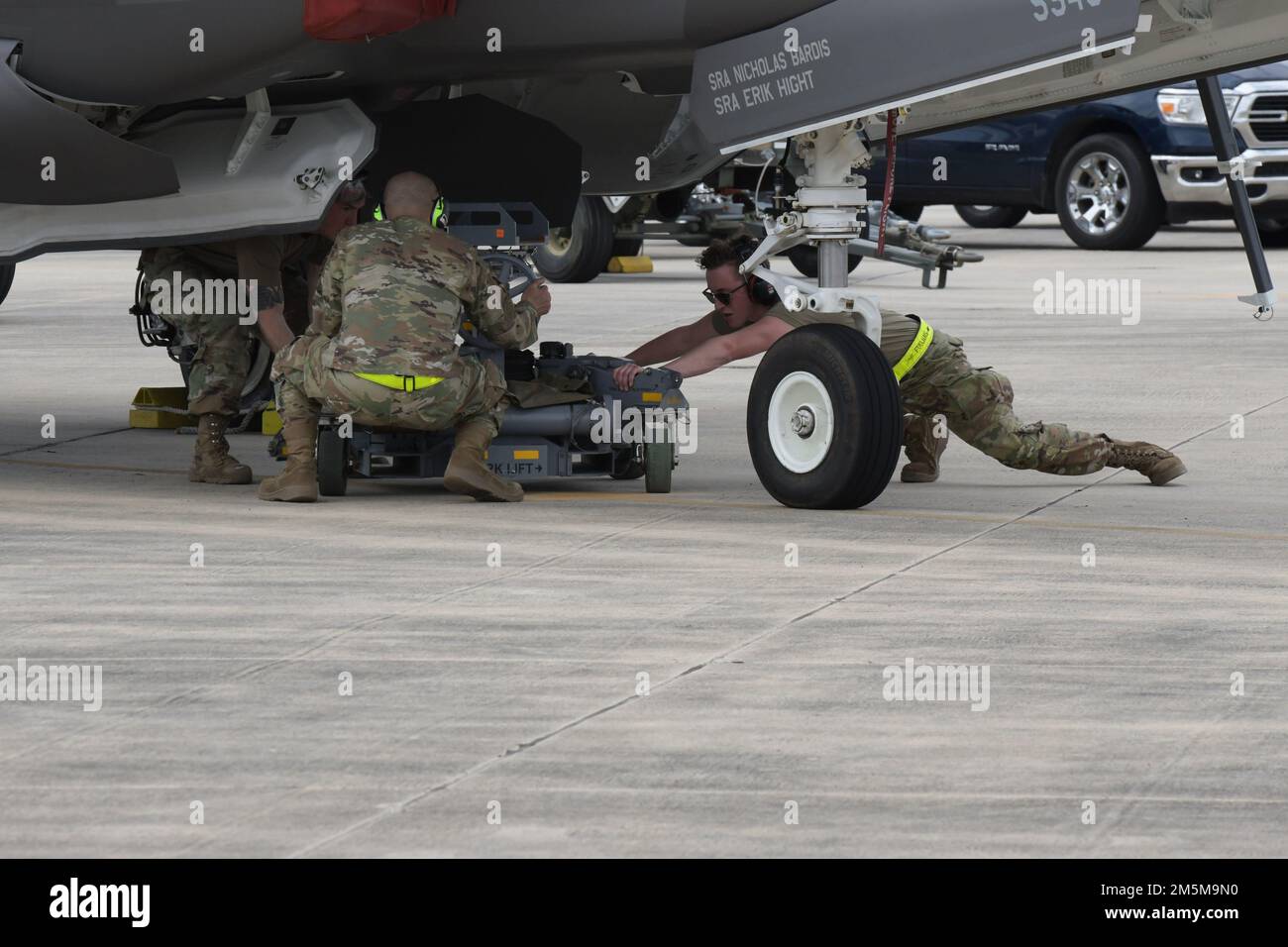 U.S. Air Force avionics systems technicians from the 4th Fighter ...