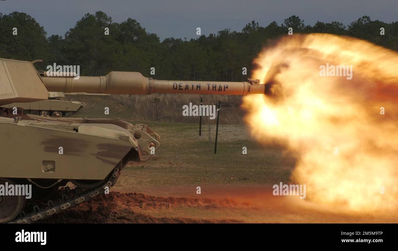 "Death Trap" An M1A2 SEP V3 Abrams main battle tank fires down range ...