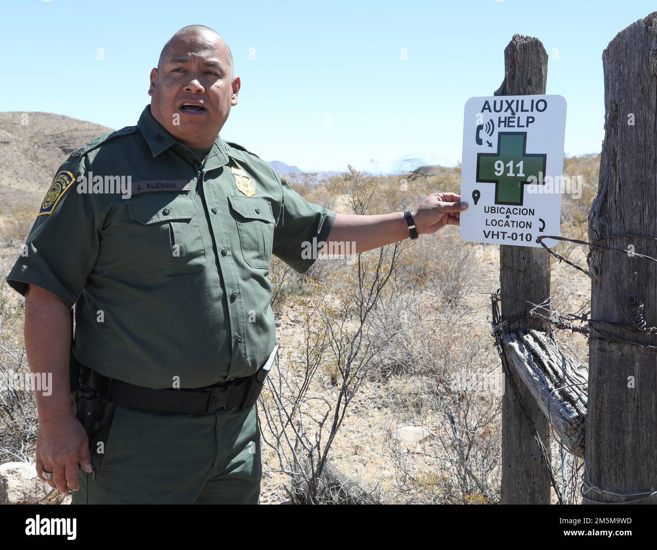Border Patrol Agent Jose Aleman, Patrol Agent in Charge of Van Horn ...