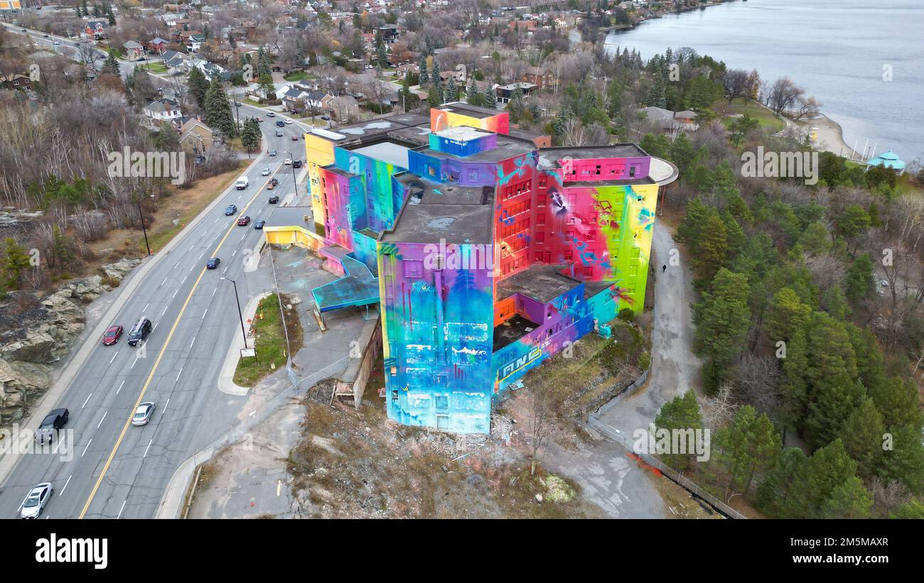 Canadas largest mural hi-res stock photography and images - Alamy