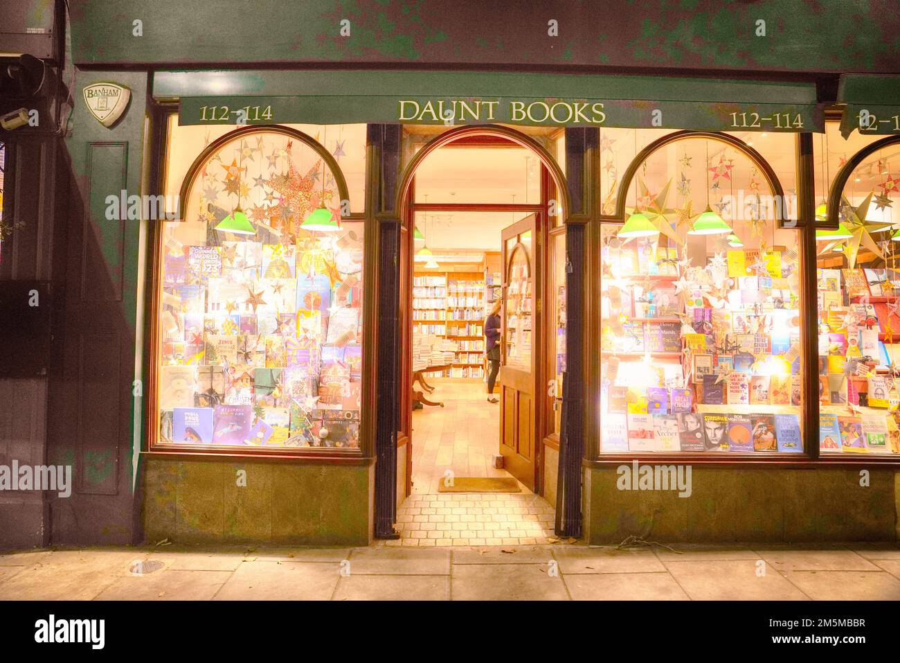 Holland and holland london shop hi-res stock photography and images - Alamy