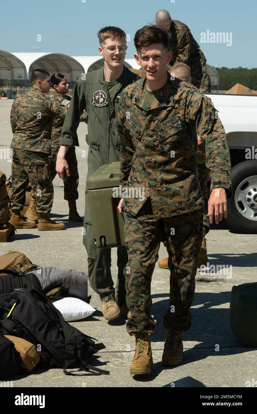 U.S. Marines with Marine Fighter Attack Squadron (VMFA) 312 and Marine ...