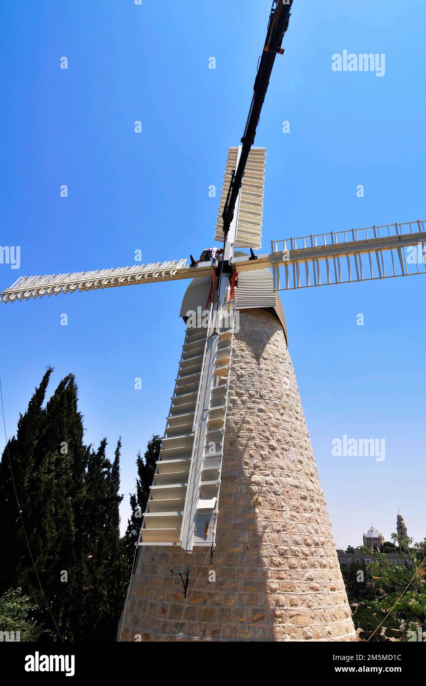 July 31st 2012. The final stage in the restoration of The Moses ...