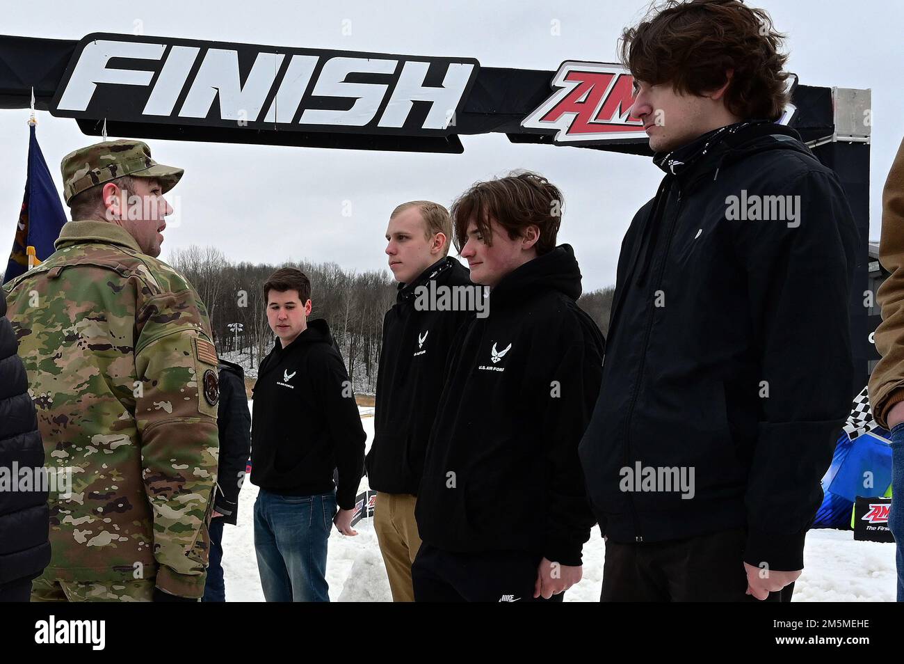 U.S. Air Force Master Sgt. Tim Fordham, 339th Recruiting Squadron, F ...