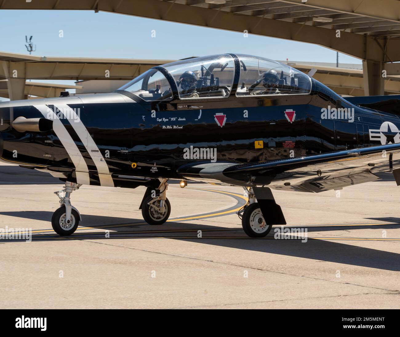 Top speed 145 mph hi-res stock photography and images - Alamy