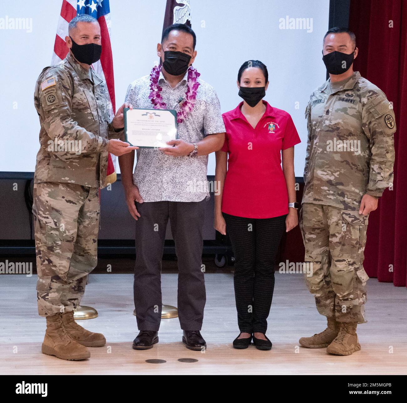 Army civilian commendation medal hi-res stock photography and images ...