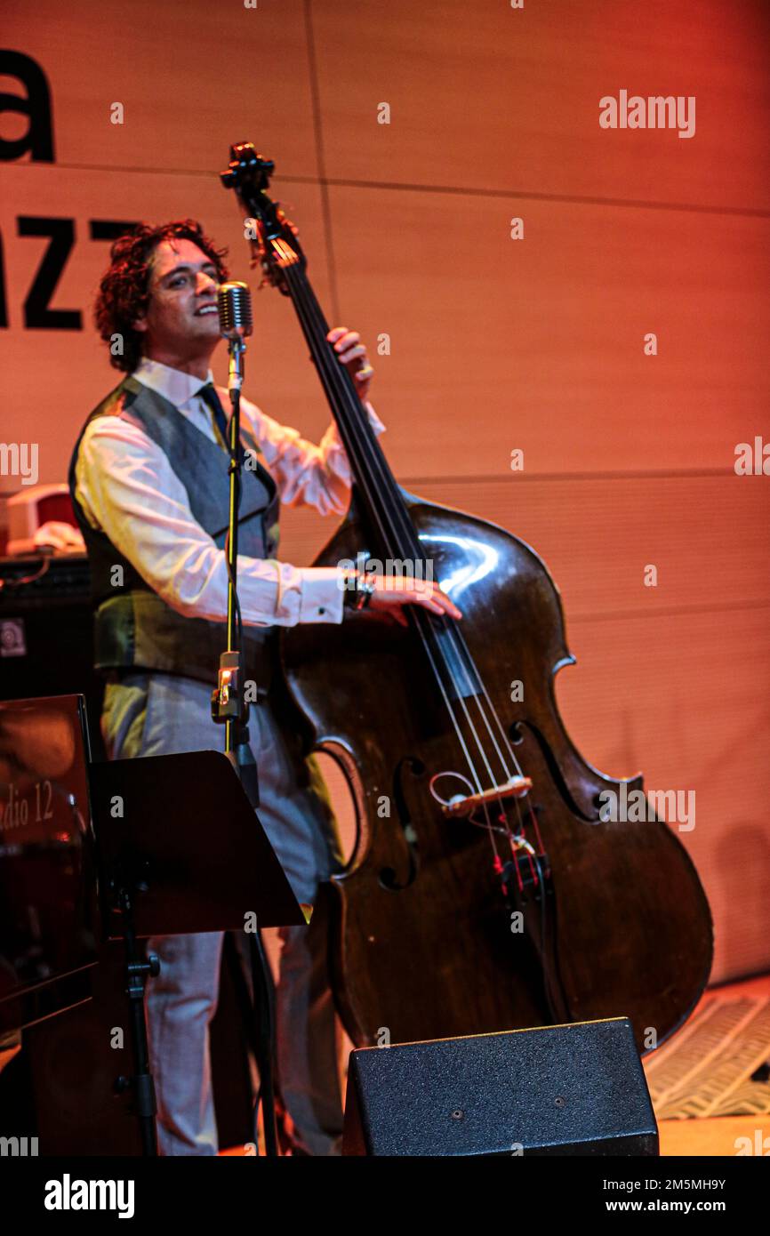 Rome, Italy. 29th Dec, 2022. Do you know My Cousin? THE ITALIAN SWING ...