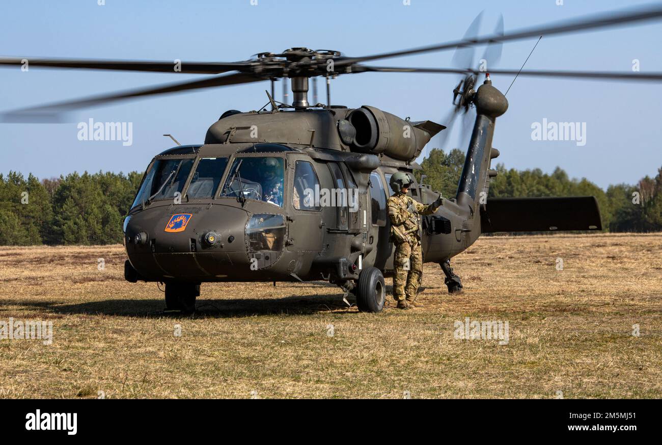 A soldiers assigned to the 1-214th General Support Aviation Battalion ...