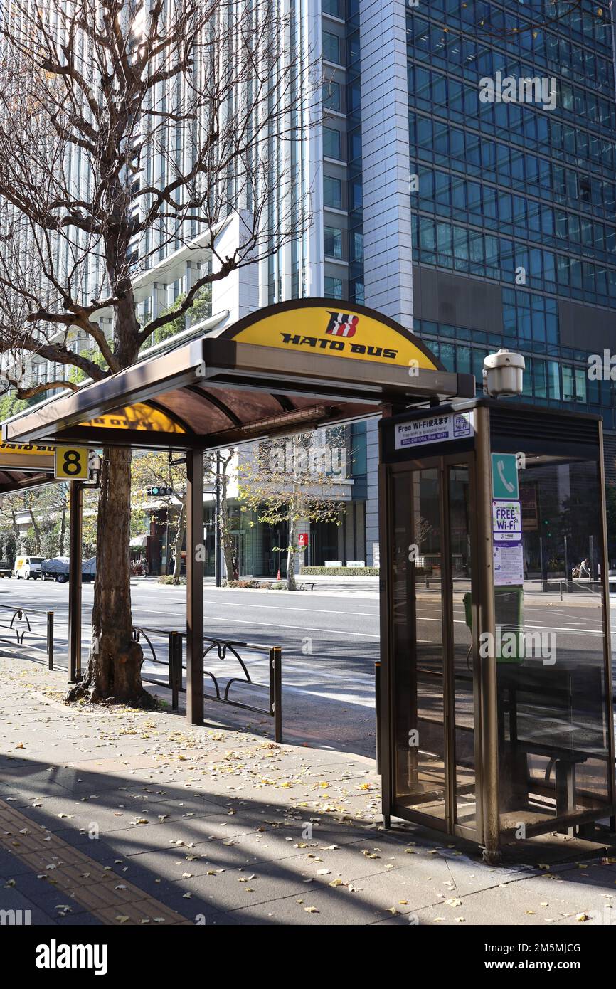 Chiyoda Ward, Tokyo, December 2022.Hato Bus Tour bus stop near Tokyo ...