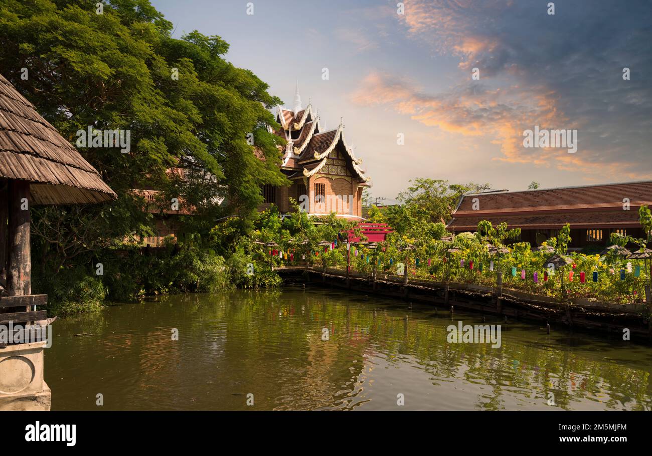 Jet lin temple hi-res stock photography and images - Alamy