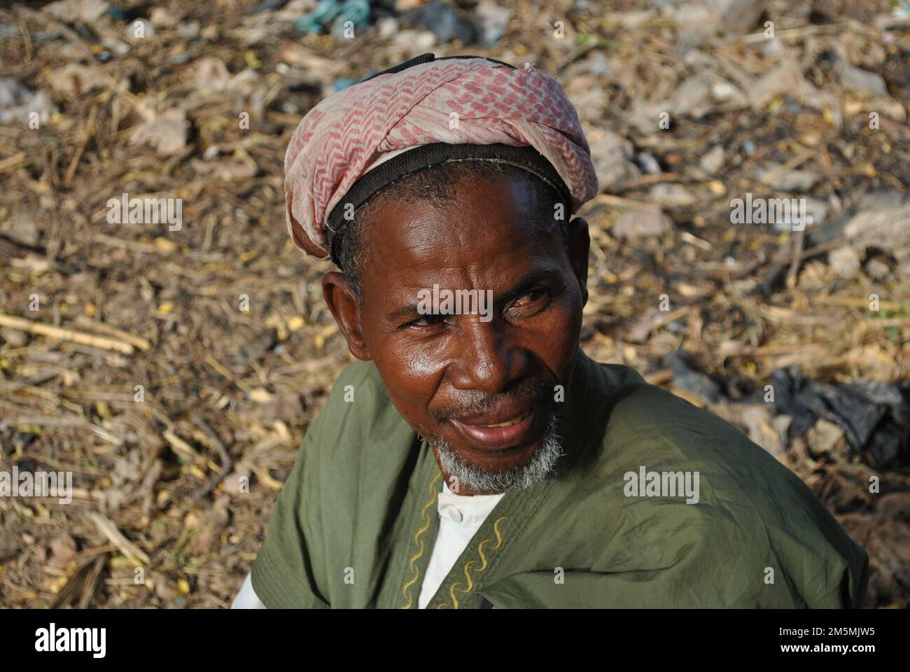 Old african man from Niger Stock Photo - Alamy