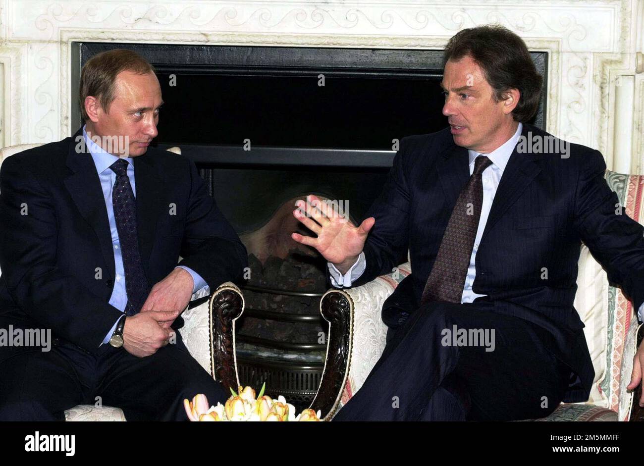 Vladimir putin 2000 hi-res stock photography and images - Alamy