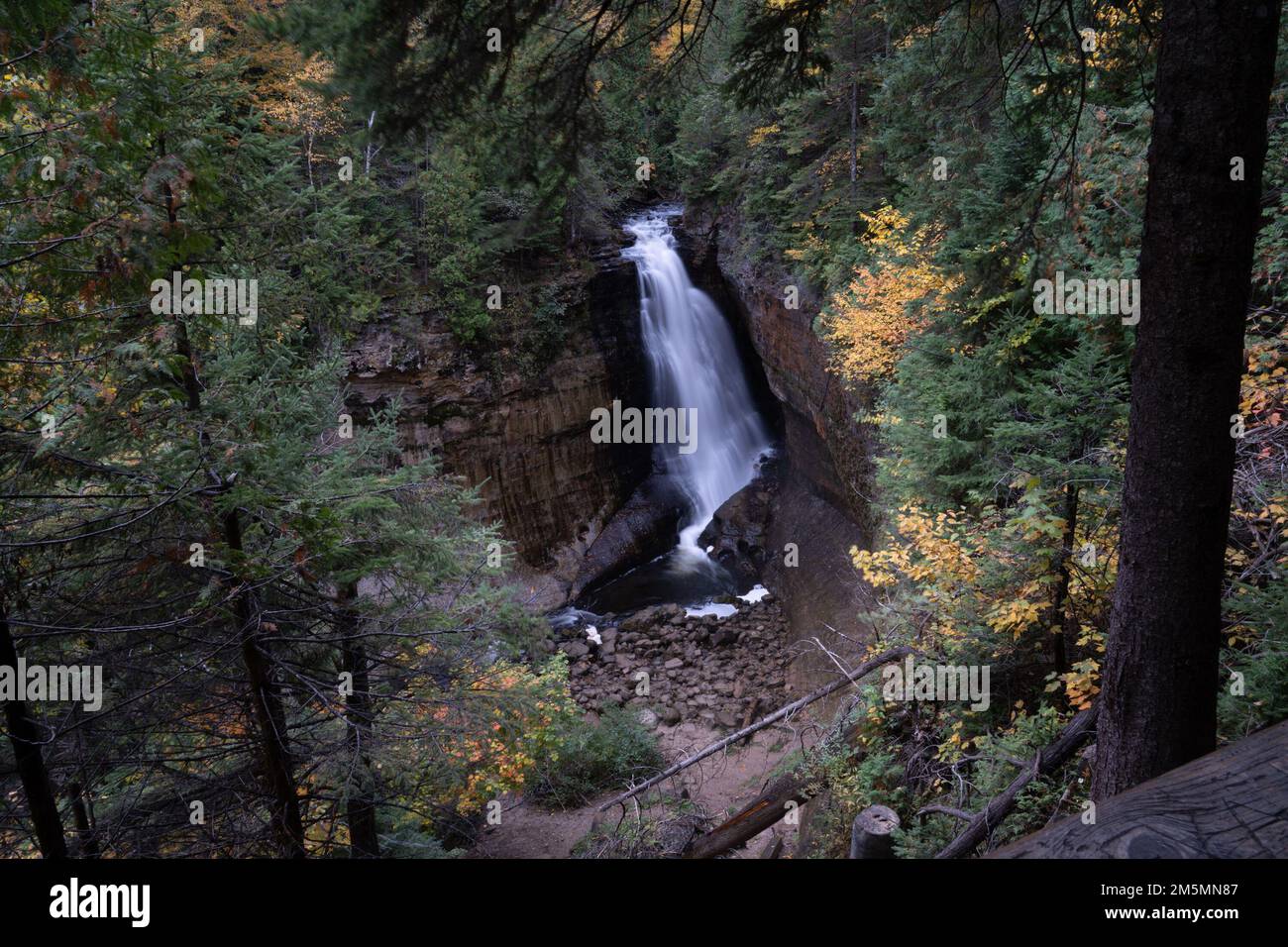 A beautiful view of the Miners Falls in autumn season in Alger County ...