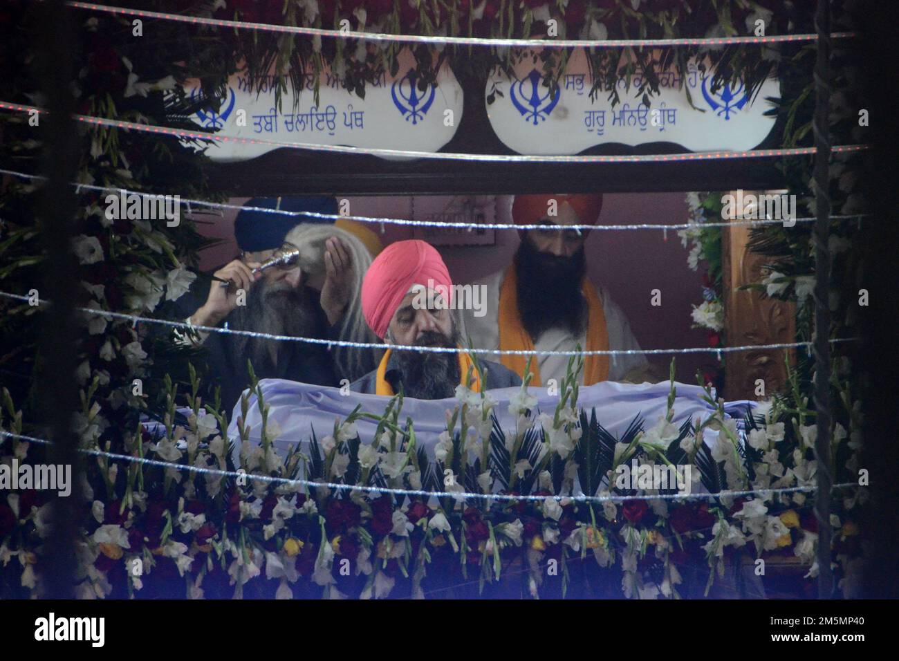 Peshawar, Khyber Pakhtunkhwa, Pakistan. 28th Dec, 2022. Sikh devotees ...