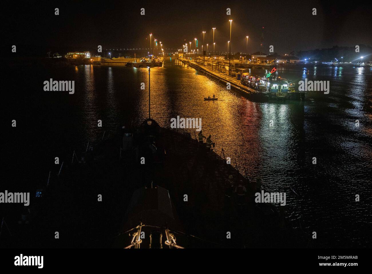 220327-N-HD110-1112 PANAMA CANAL - (March 27, 2022) -- The Freedom ...