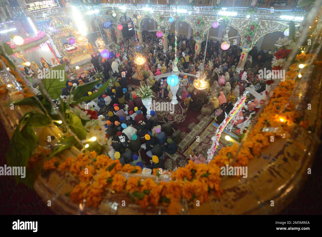 Peshawar, Khyber Pakhtunkhwa, Pakistan. 28th Dec, 2022. Sikh devotees ...