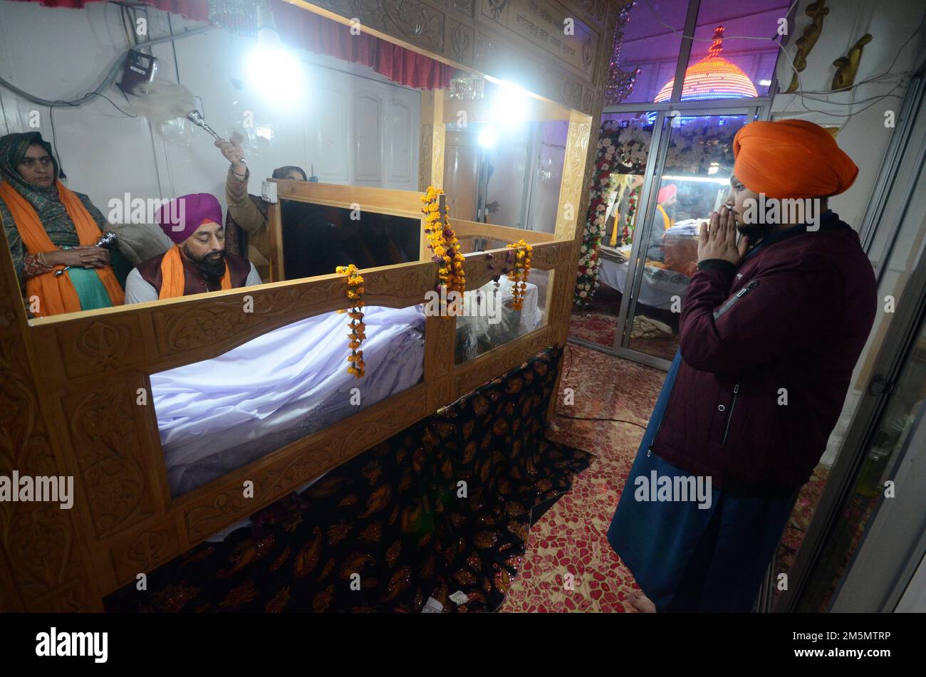 Peshawar, Khyber Pakhtunkhwa, Pakistan. 28th Dec, 2022. Sikh devotees ...