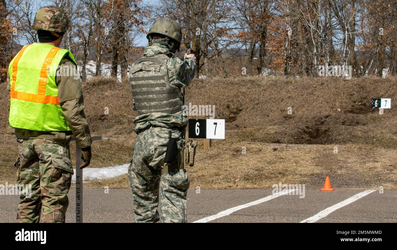 M17 pistol qualification hi-res stock photography and images - Alamy