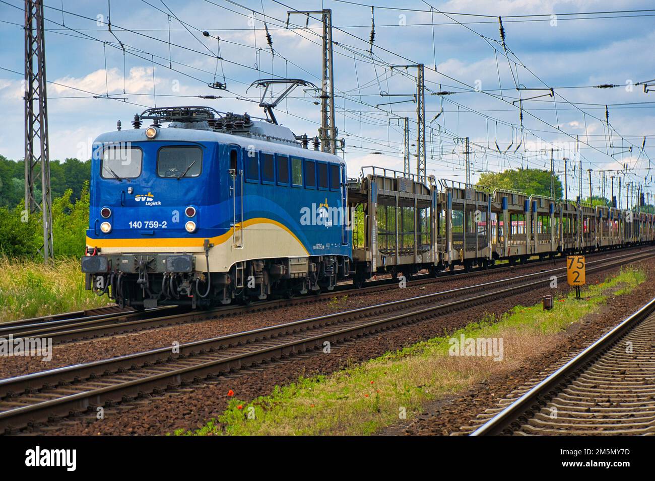 Class 140 locomotive hi-res stock photography and images - Alamy