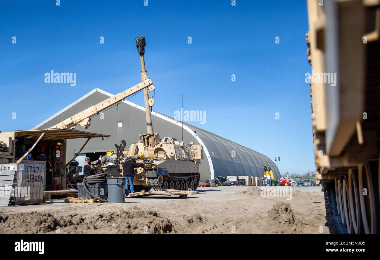 Field artillery support vehicles hi-res stock photography and images ...