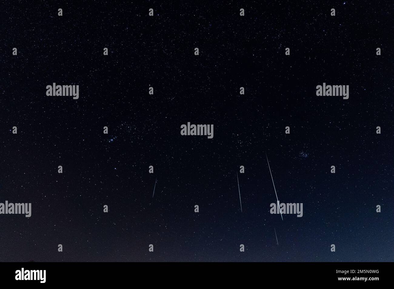 Geminids meteor hi-res stock photography and images - Alamy