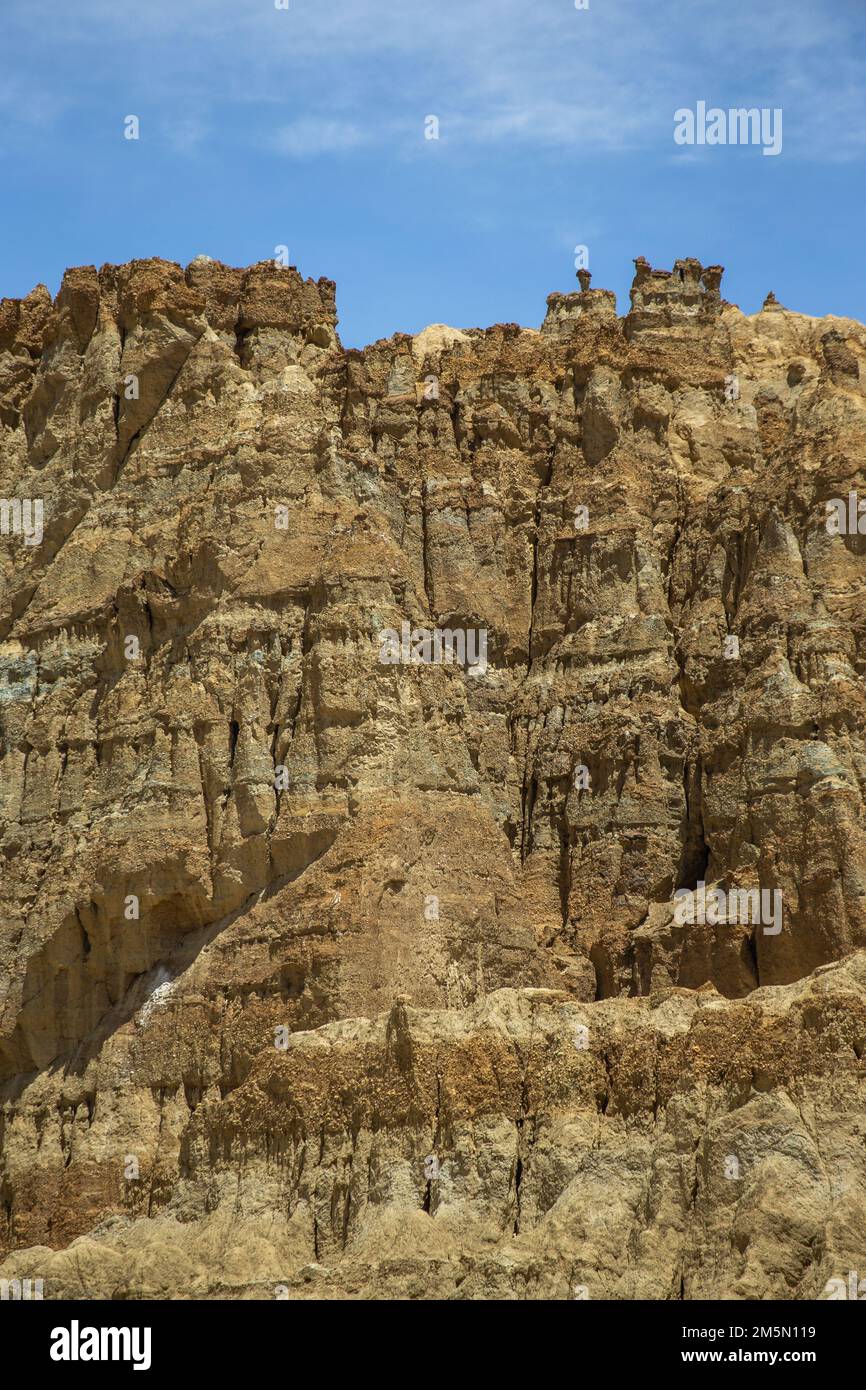 A beautiful landscape of the rocky mountains in Zada County, Tibet ...