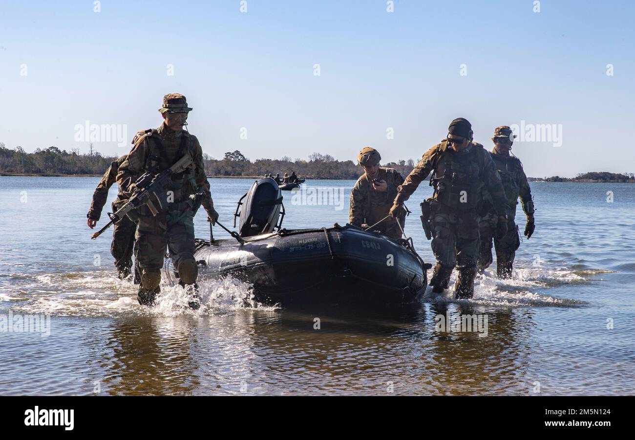 U.S. Marines with 2d Reconnaissance Battalion, 2d Marine Division, and ...