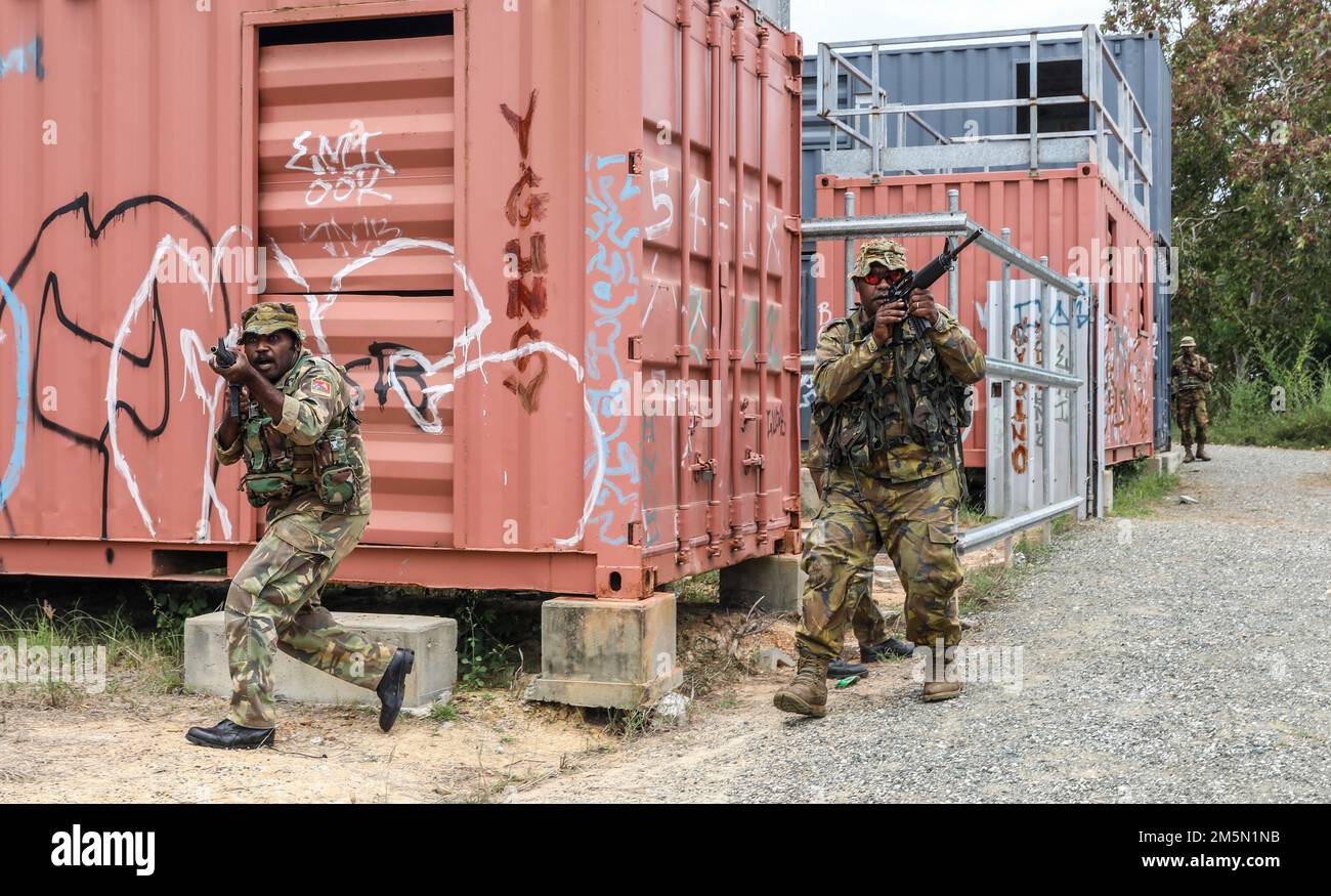 U.S. Army Soldiers from the 130th Engineer Brigade, 8th Military Police ...