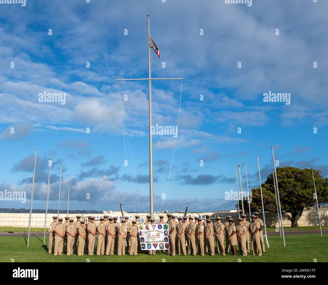 Navy chief petty officers birthday hi-res stock photography and images ...