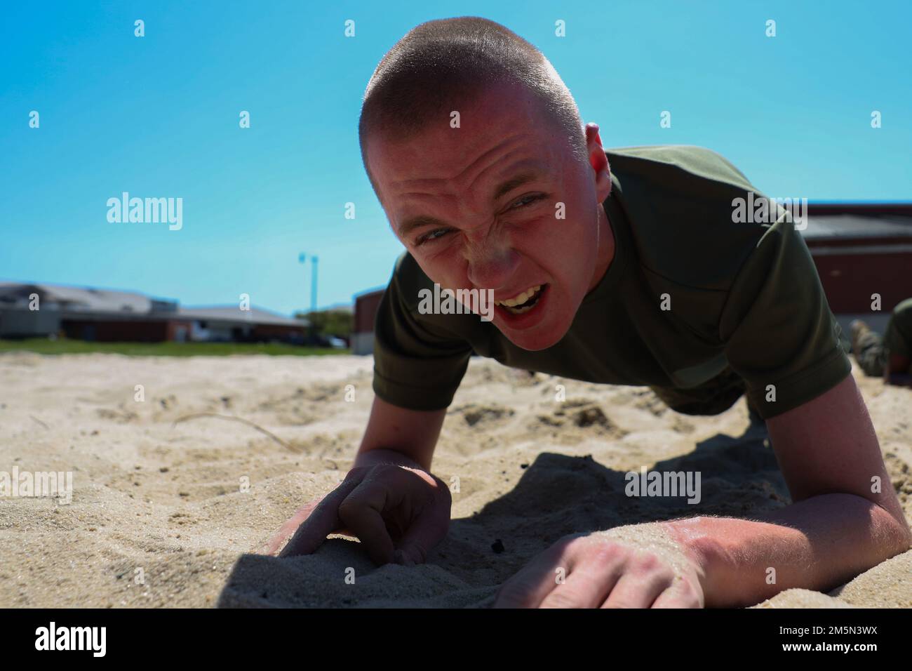 Recruits with Alpha Company, 1st Recruit Training Battalion, receive ...