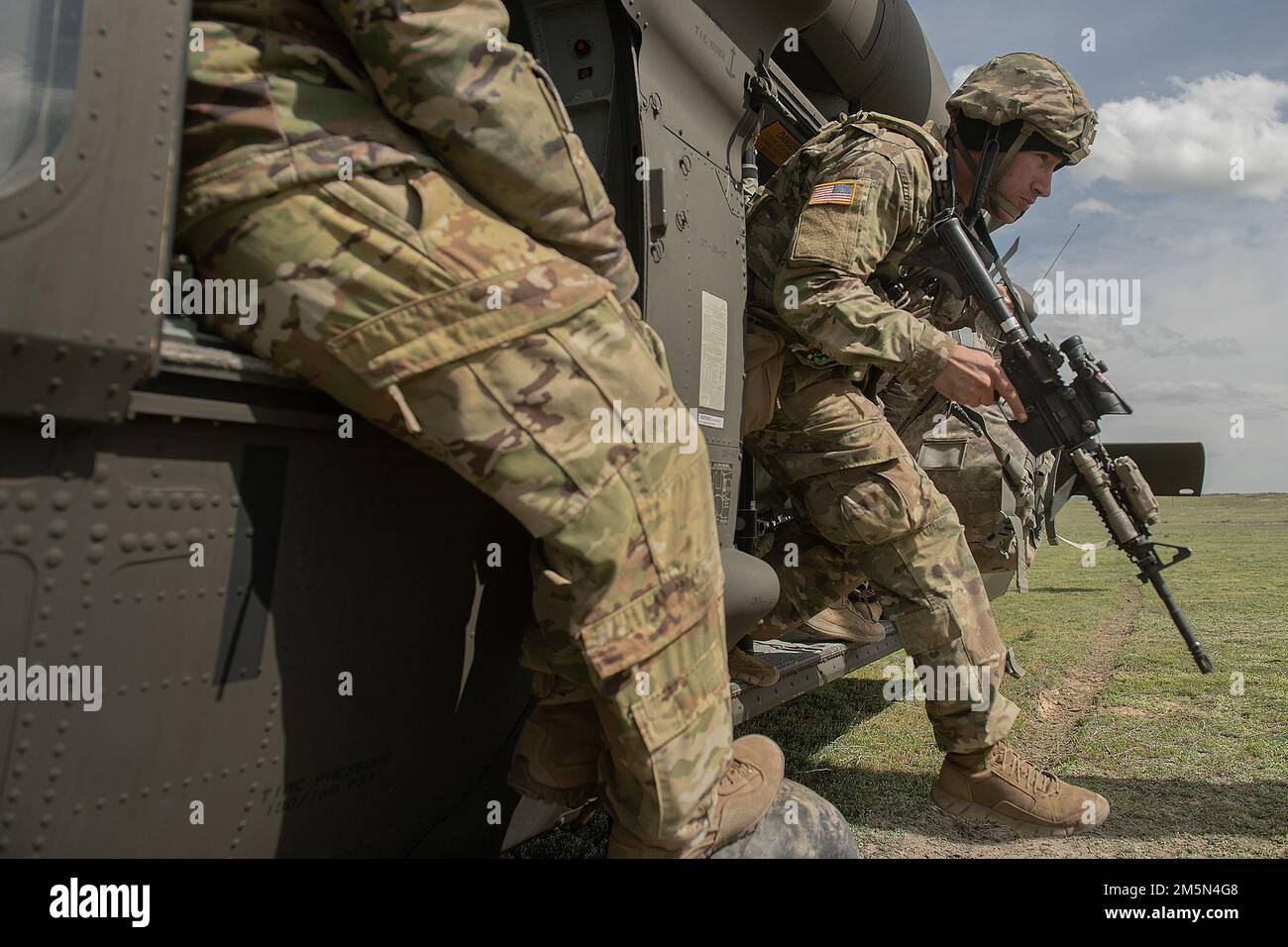 Idaho Army National Guard Soldiers from Charlie Company, 2-116th ...