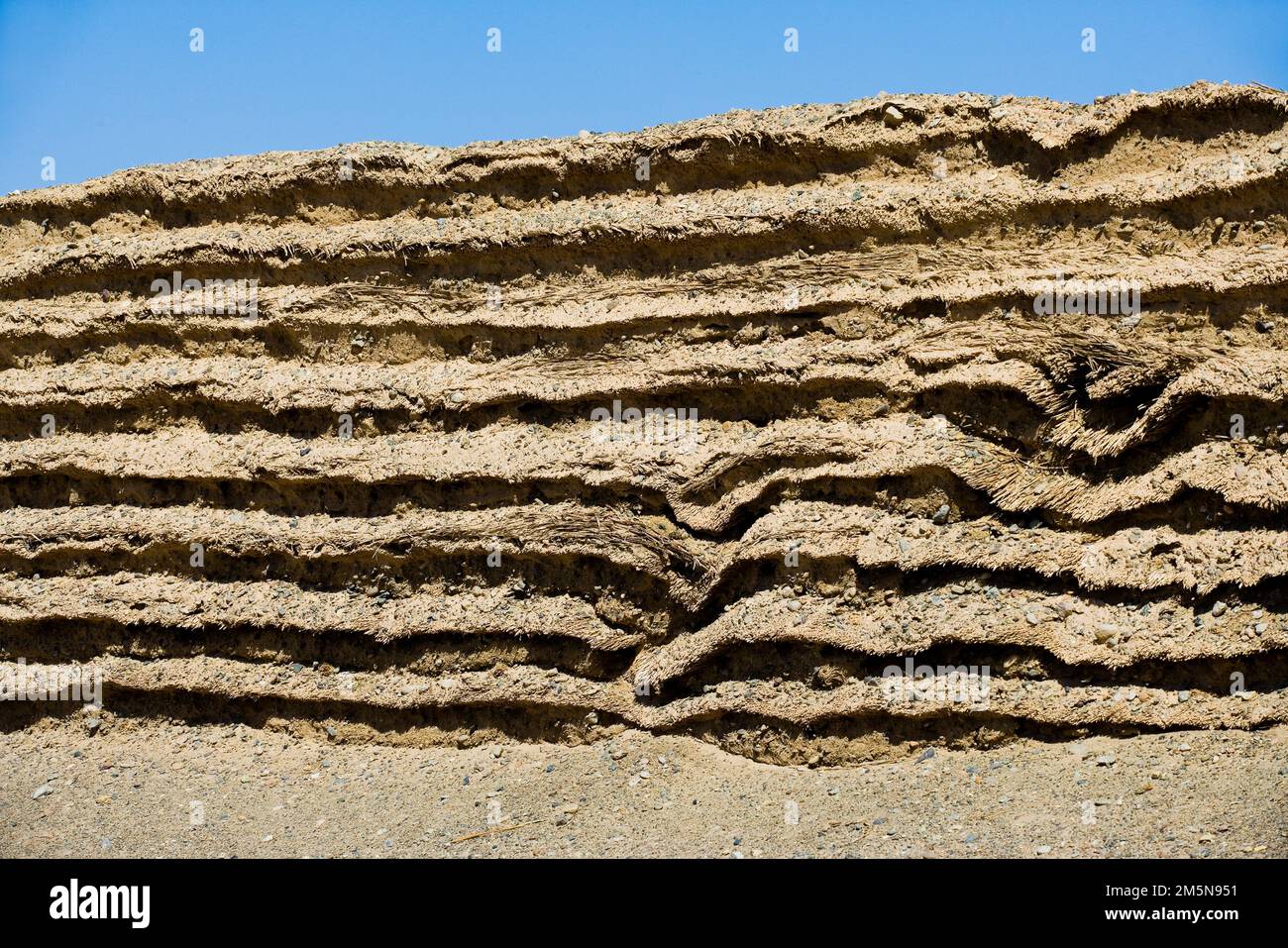 The Great Wall of Han Dynasty near Jade Gate Barrier,Gansu Province ...