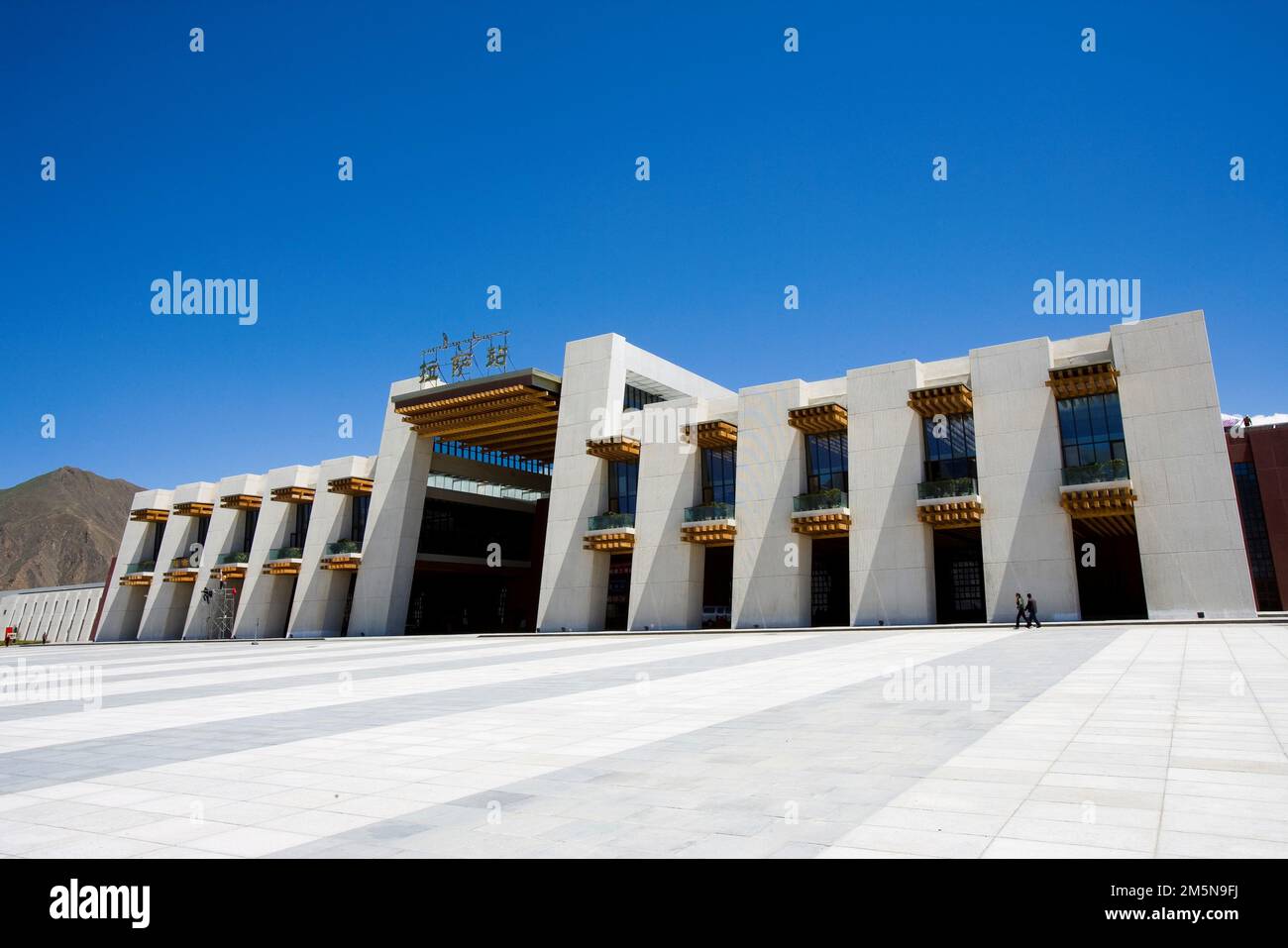 Lahsa hi-res stock photography and images - Alamy