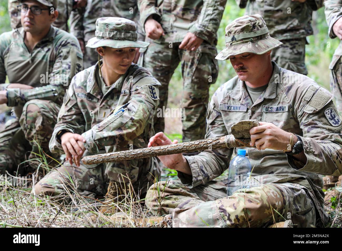 U.S. Army Soldiers from the 130th Engineer Brigade, 8th Military Police ...