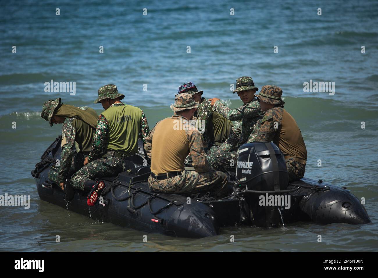 U.S. Marines with 3d Reconnaissance Battalion, 3d Marine Division, and ...