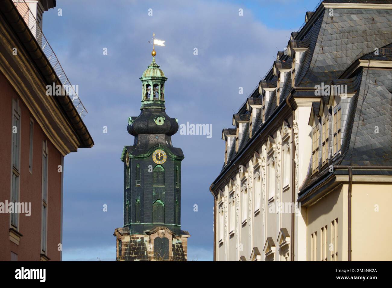 Weimar, Germany. 24th Dec, 2022. The city palace with the palace tower ...