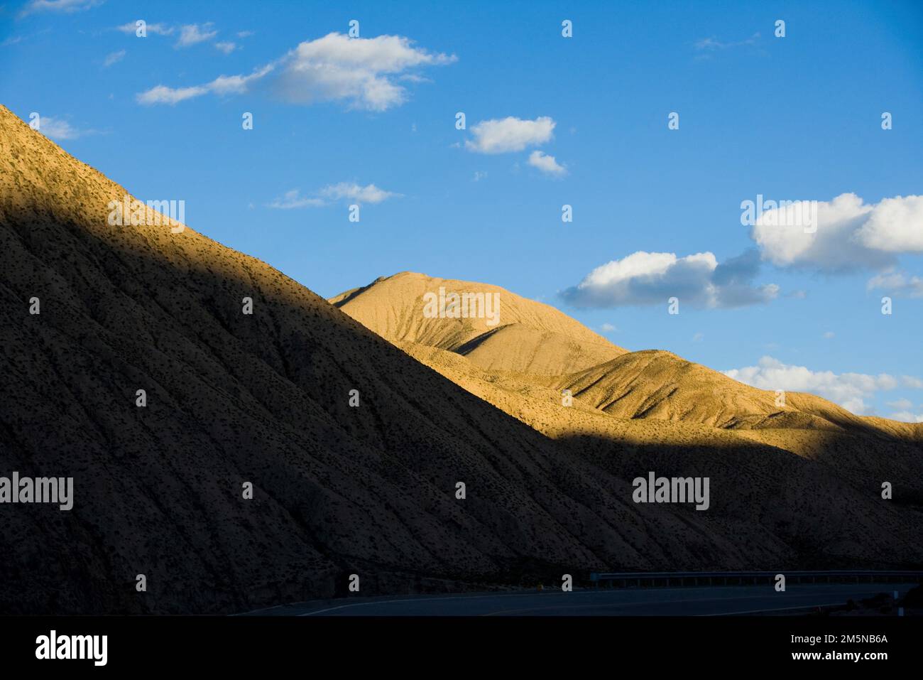 Mountain and river in Highland Area Stock Photo - Alamy