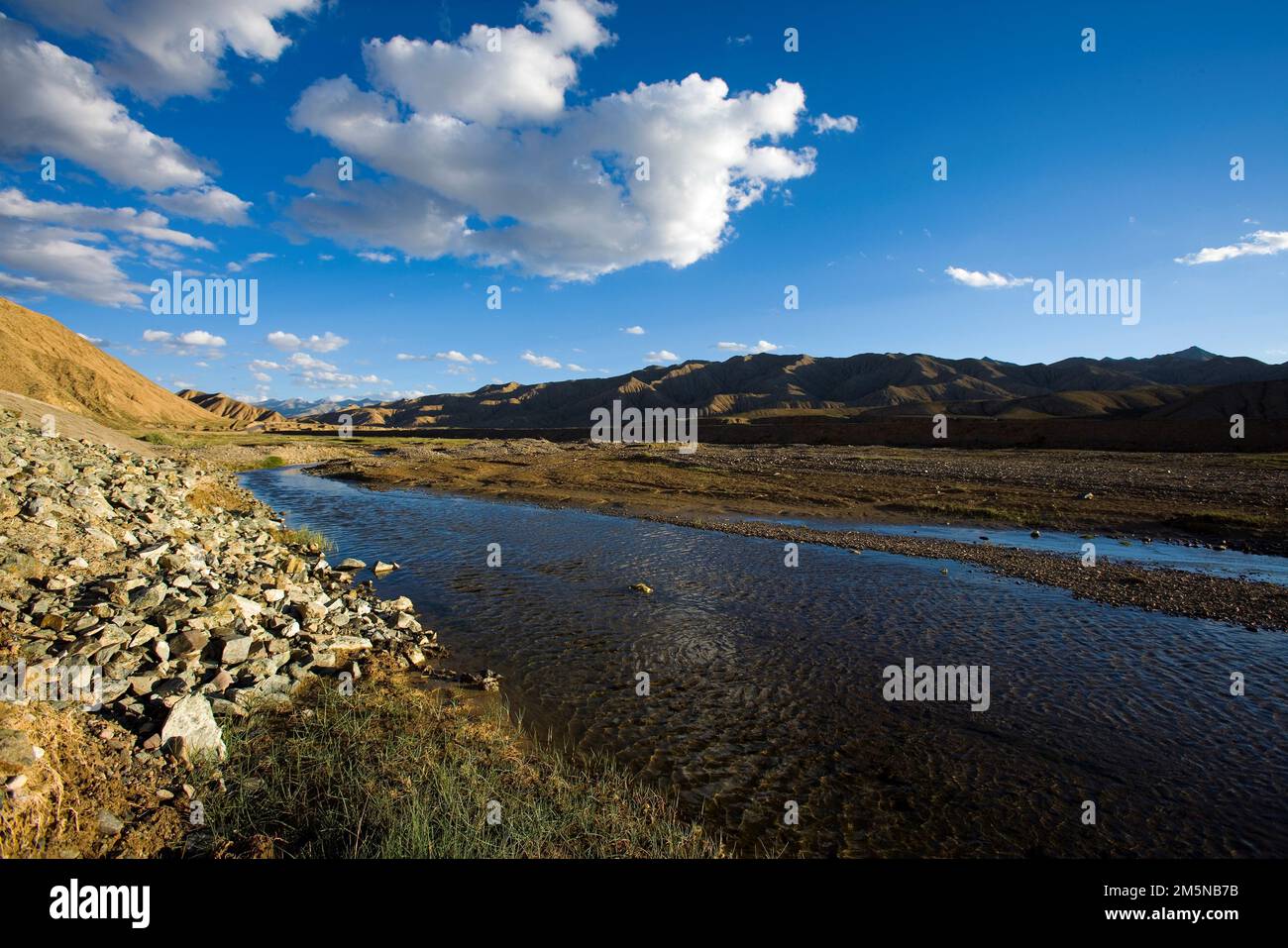 Mountain and river in Highland Area Stock Photo - Alamy