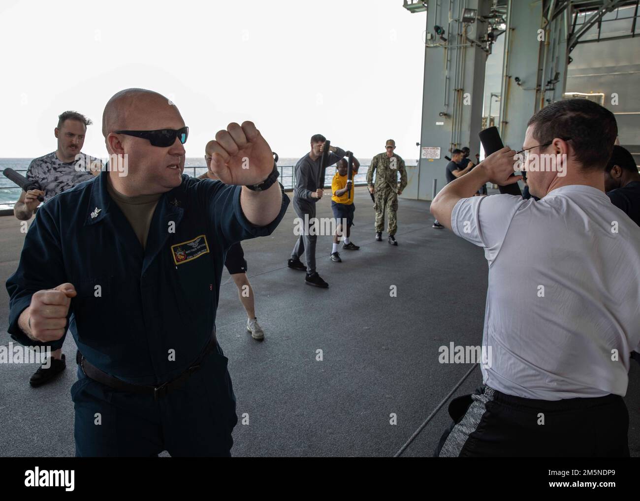 220329-N-TI693-1009 ATLANTIC OCEAN (March 29, 2022) - Aviation ...