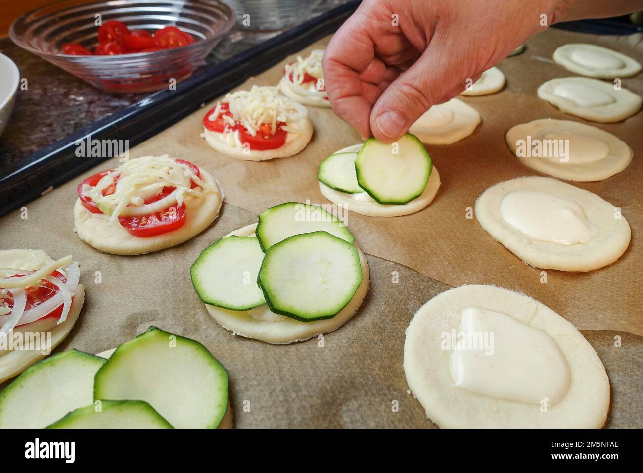 Swabian cuisine, preparation of mini dinnete, also dennete, dinnede ...