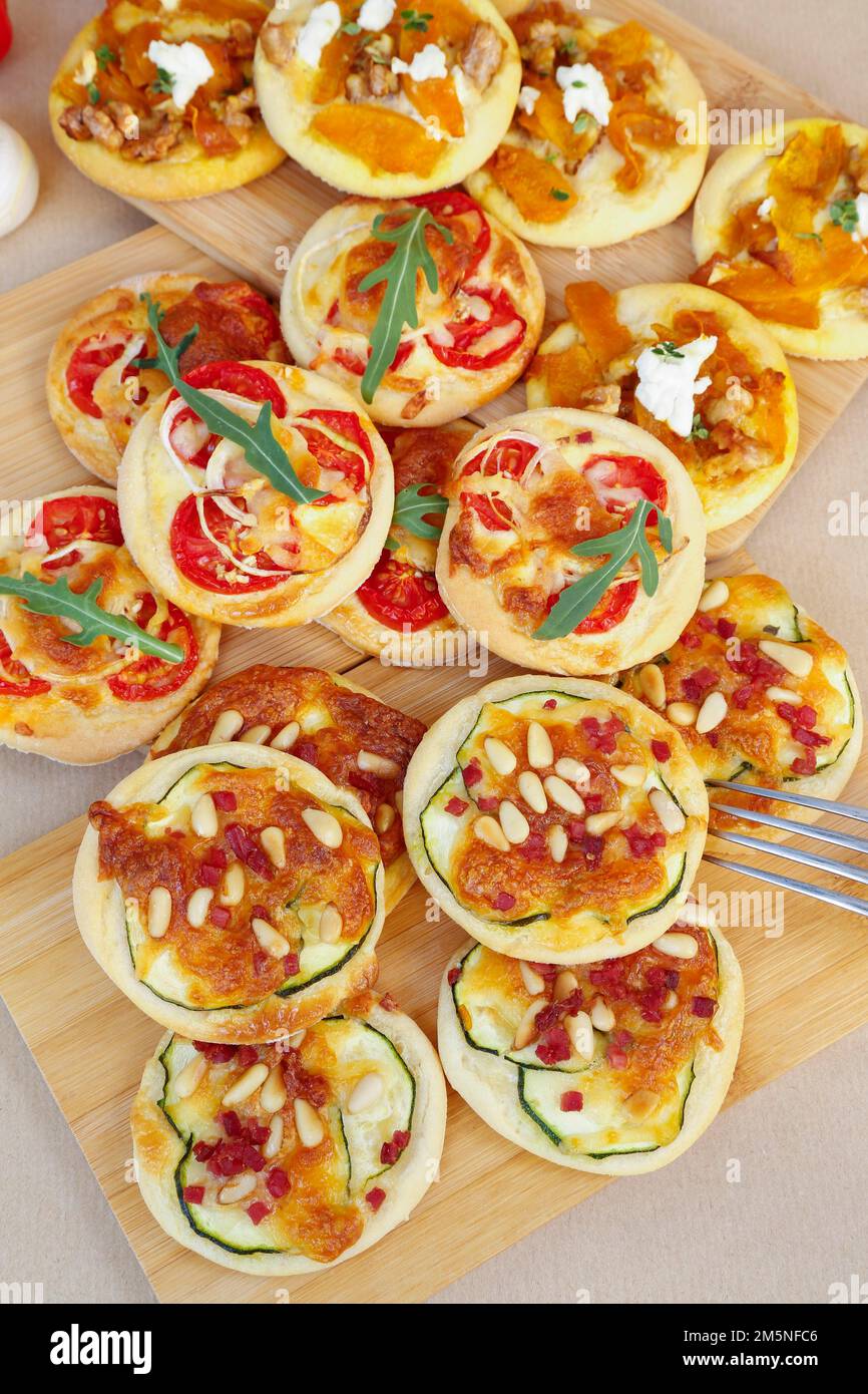 Party boards hi-res stock photography and images - Alamy