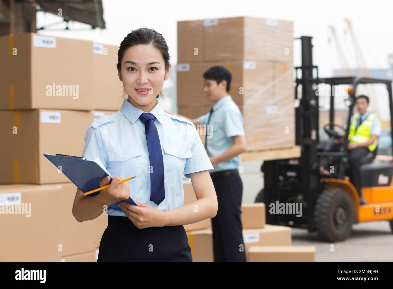 Logistics warehouse management personnel Stock Photo - Alamy