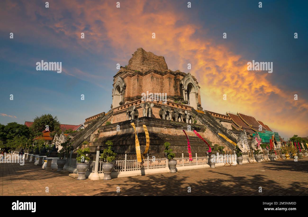 Wat Chedi Luang at sunset ( Temple of the Great Stupa ). It is one of ...
