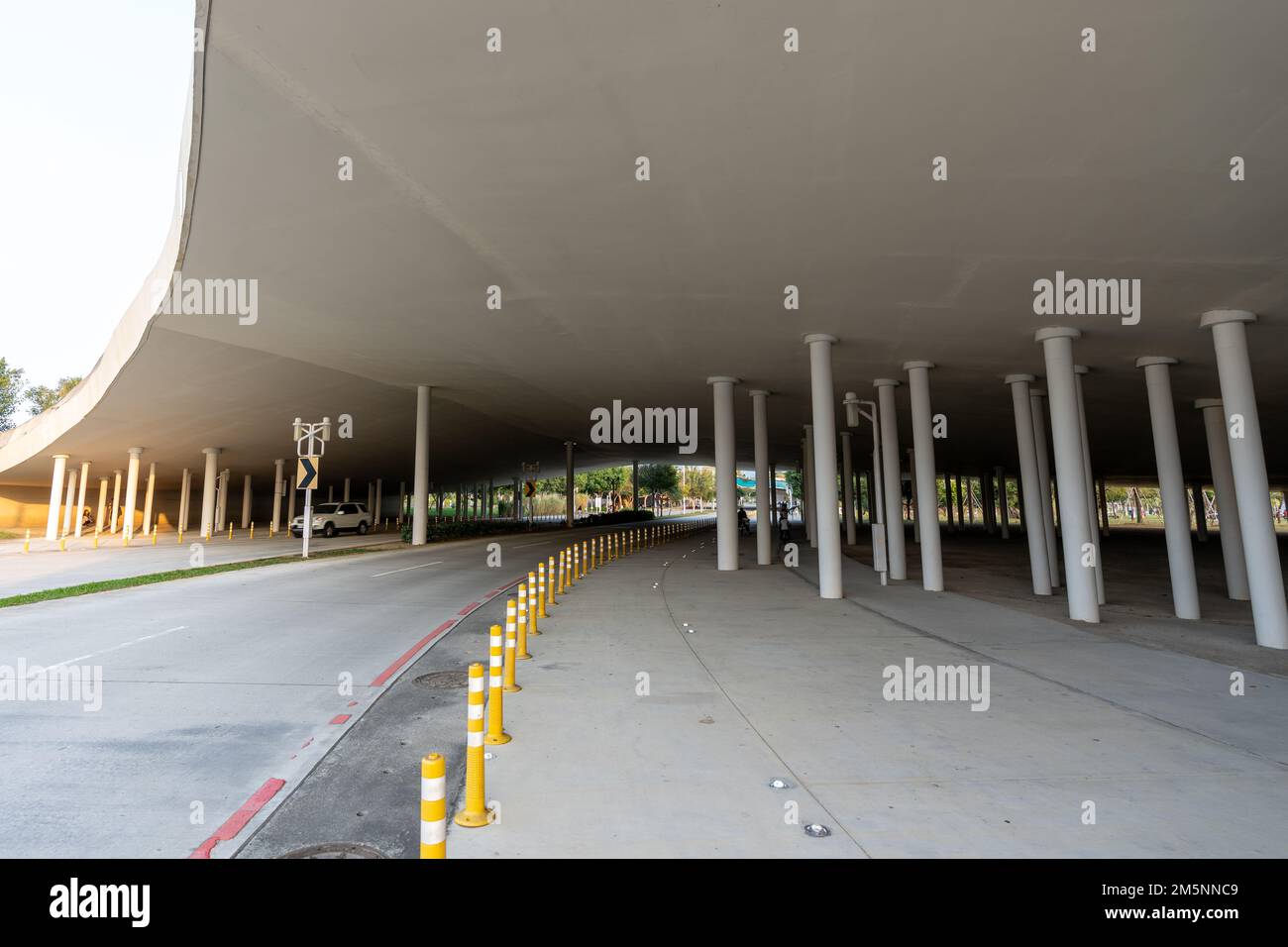 Taichung Central Park Sidewalk and Bridge. Xitun District Shuinan ...