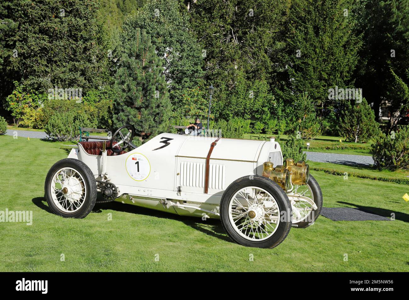 Blitzen-Benz, year of construction 1909, in front of Grand Hotel des ...