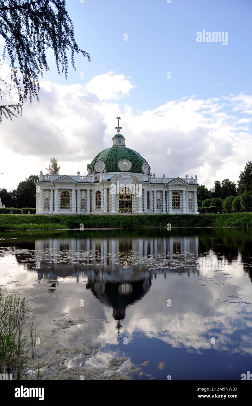 Grotto architecture hi-res stock photography and images - Alamy