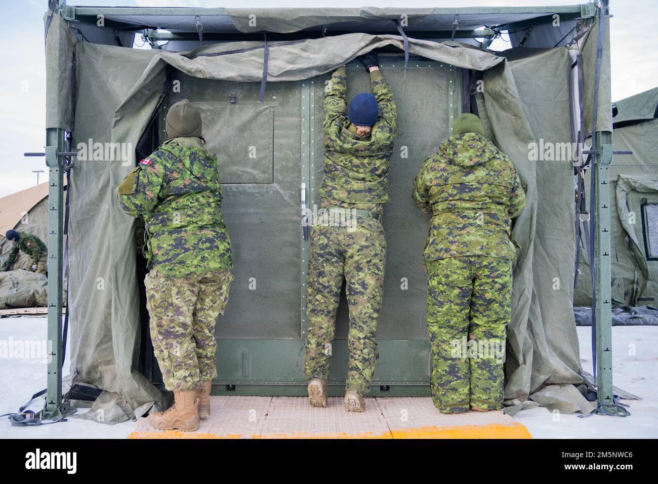 Alaska shelter system hi-res stock photography and images - Alamy